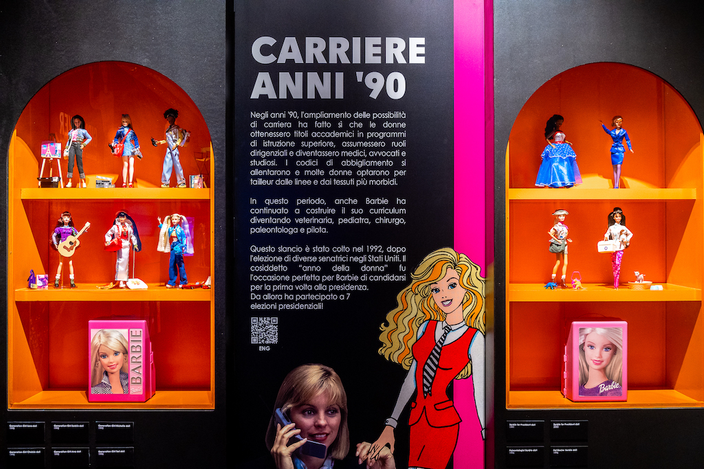 Barbie, The Icon Exhibition, il mondo rosa in mostra a Milano ...